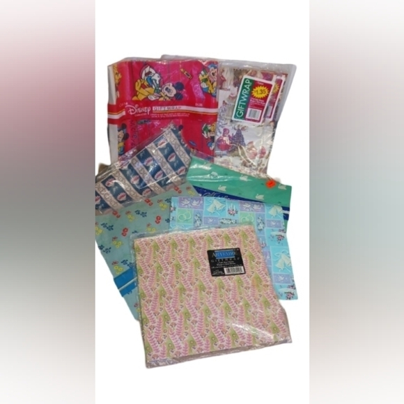 cleo | Party Supplies | Disney Assorted Gift Wrap Set | Poshmark